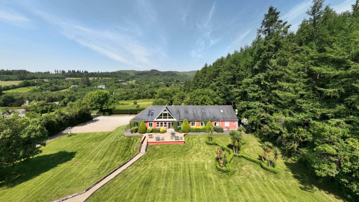 The Lodge Gallery | Lodges In Ireland | Harvey's Point Hotel